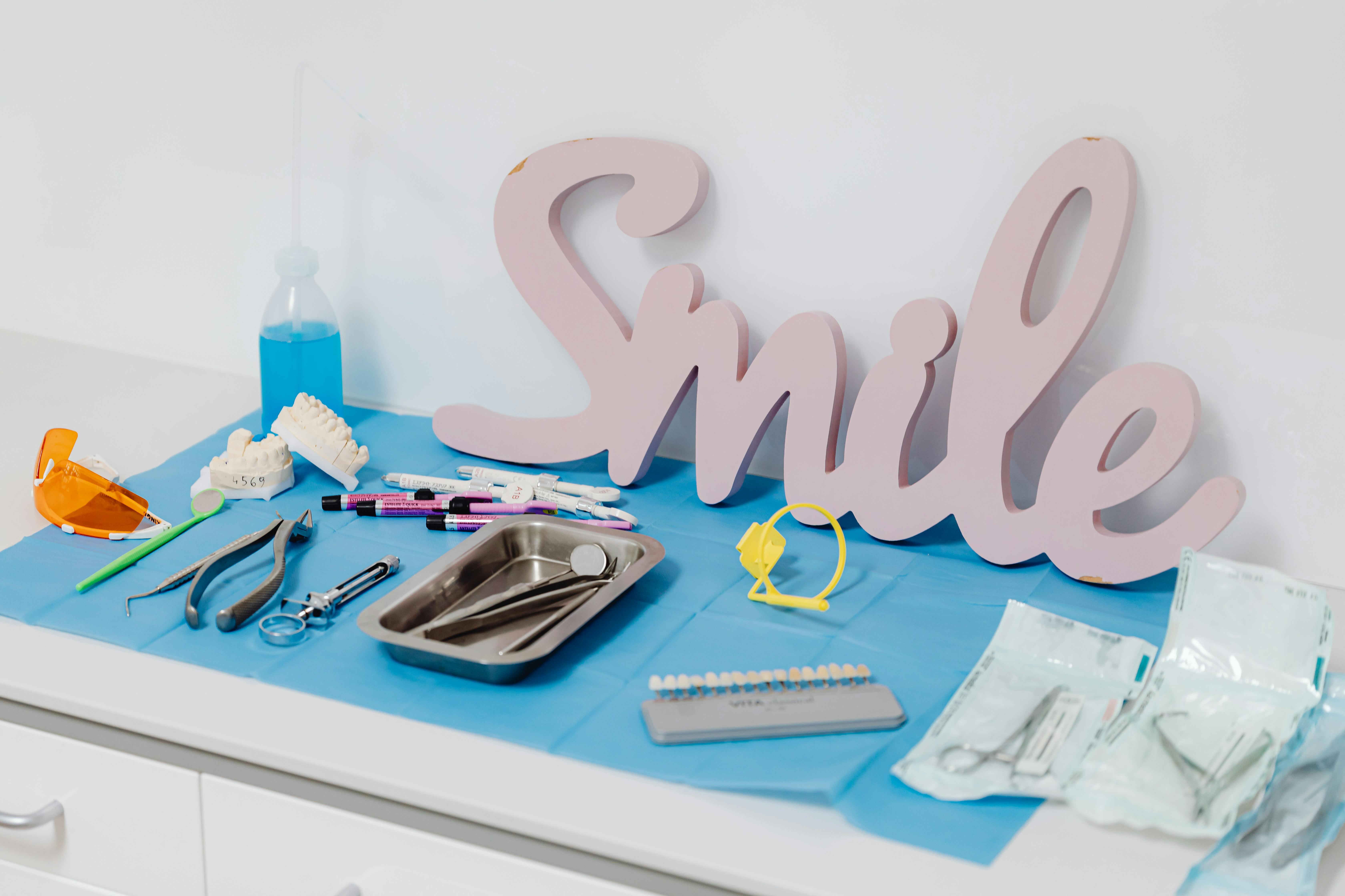 5 Must-Have Disposable Dental Products for Every Clinic
